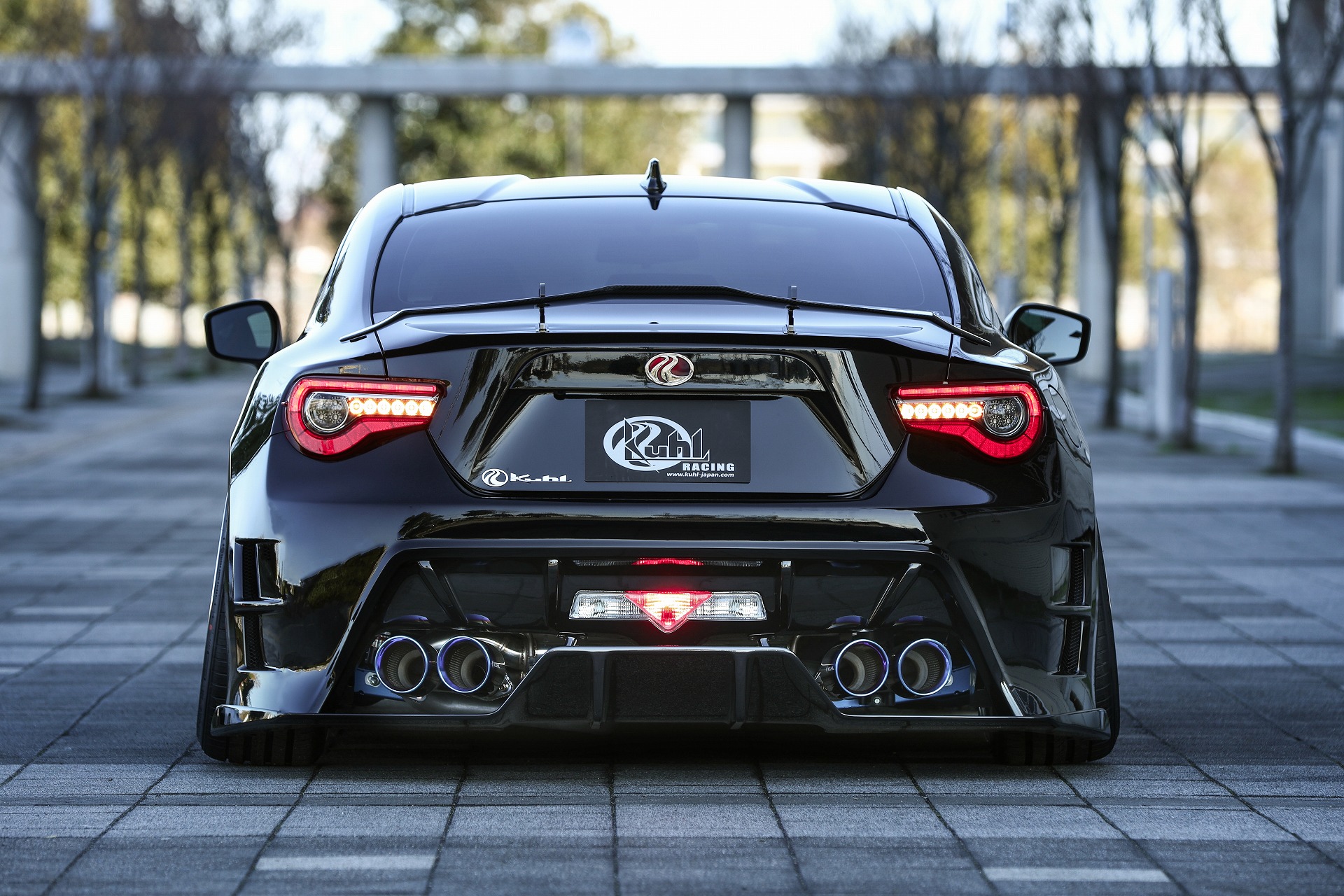 【大阪店限定特選車】86 KUHL フルカスタム コンプリート 269万円！！ ～ クールレーシング大阪 ZN6 ハチロク 6MT FR 1台限定 フルエアロ ～ | KUHL RACING ...