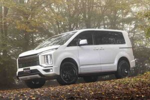 KUHLRACINGデリカD5用エアロパーツ＆デモカー完成！デリカD5お得なフルカスタム新車コンプリートカーも販売中！ ｜ KUHL(クール)