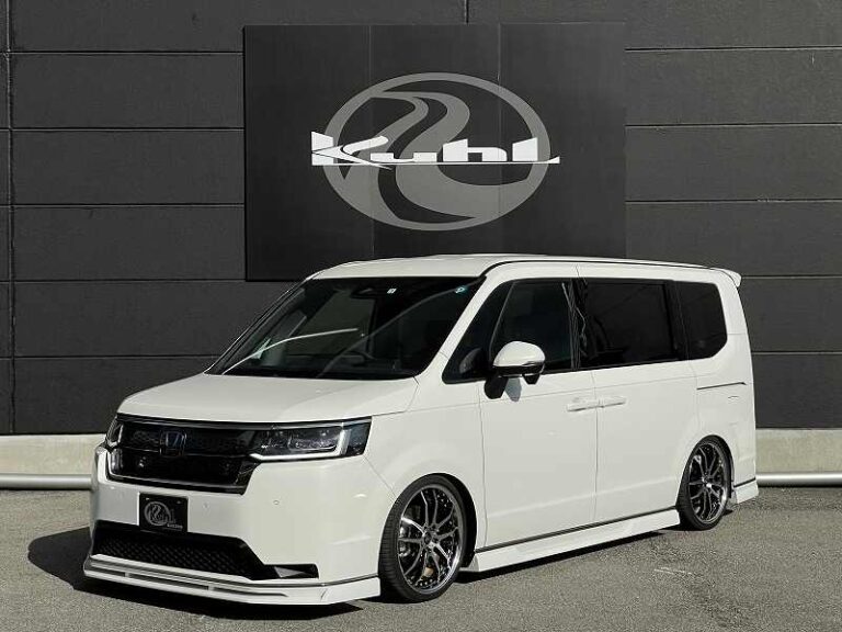 新型ステップワゴンSTEPWAGON用エアロパーツ完成！お得な新型ステップワゴン新車フルカスタムコンプリートカーも販売中！ ｜ KUHL(クール)