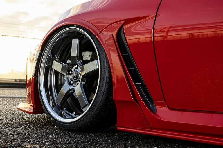 新作ホイール「DDR01」紹介 装着デモカーの写真お届けします！ ｜ KUHL(クール)