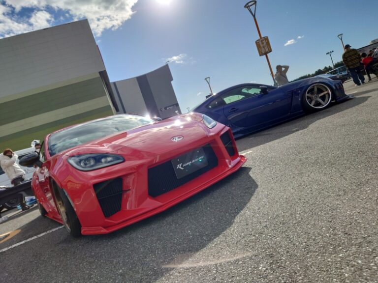 906 goodsを紹介します！！！ お披露目は東京オートサロン！？！？！？ KUHL 906 アパレル イベント ｜ KUHL(クール)