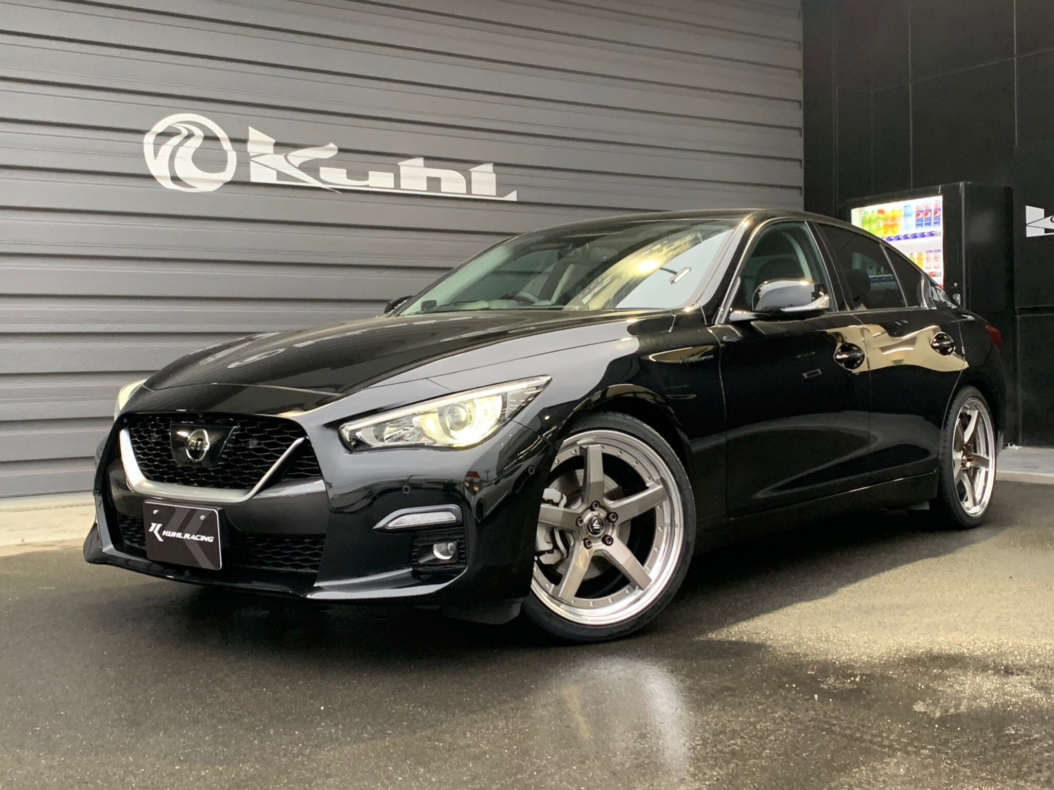 黒い彗星！V37 スカイライン ご納車させて頂きました！ ｜ KUHL(クール)