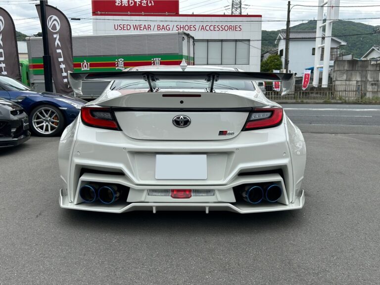 【祝☆ご納車】KUHL 03R-GTW オーバーフェンダー装着のド迫力GR86のご紹介!! ～ KUHL RACING 大阪 TOYOTA GR86 ZN8 WIDE BODY KIT ...