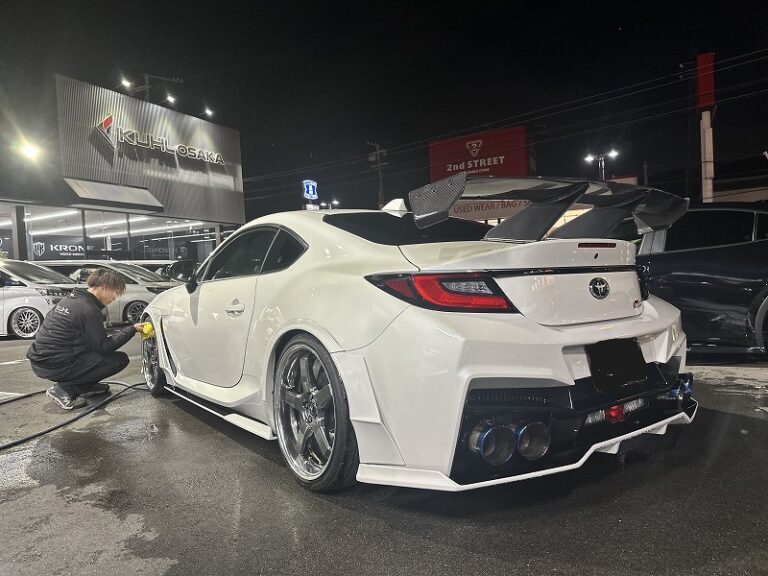 KUHL大阪 メカニックブログ GR86 ミドルマウントGTウィングの取付！！！ ｜ KUHL(クール)