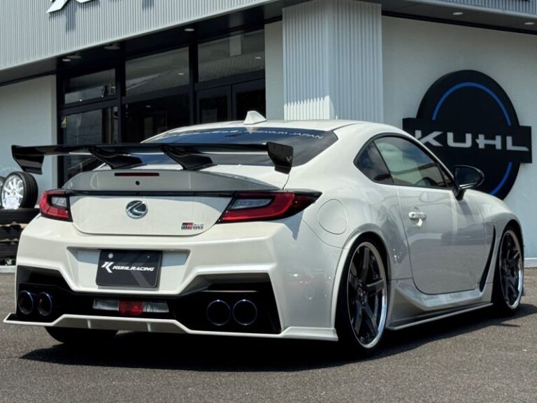 【車高調ベースのGR86入庫！】フルバンパーエアロにGTウイングまで装着したKUHLのカスタムコンプリートカー！ ｜ KUHL(クール)