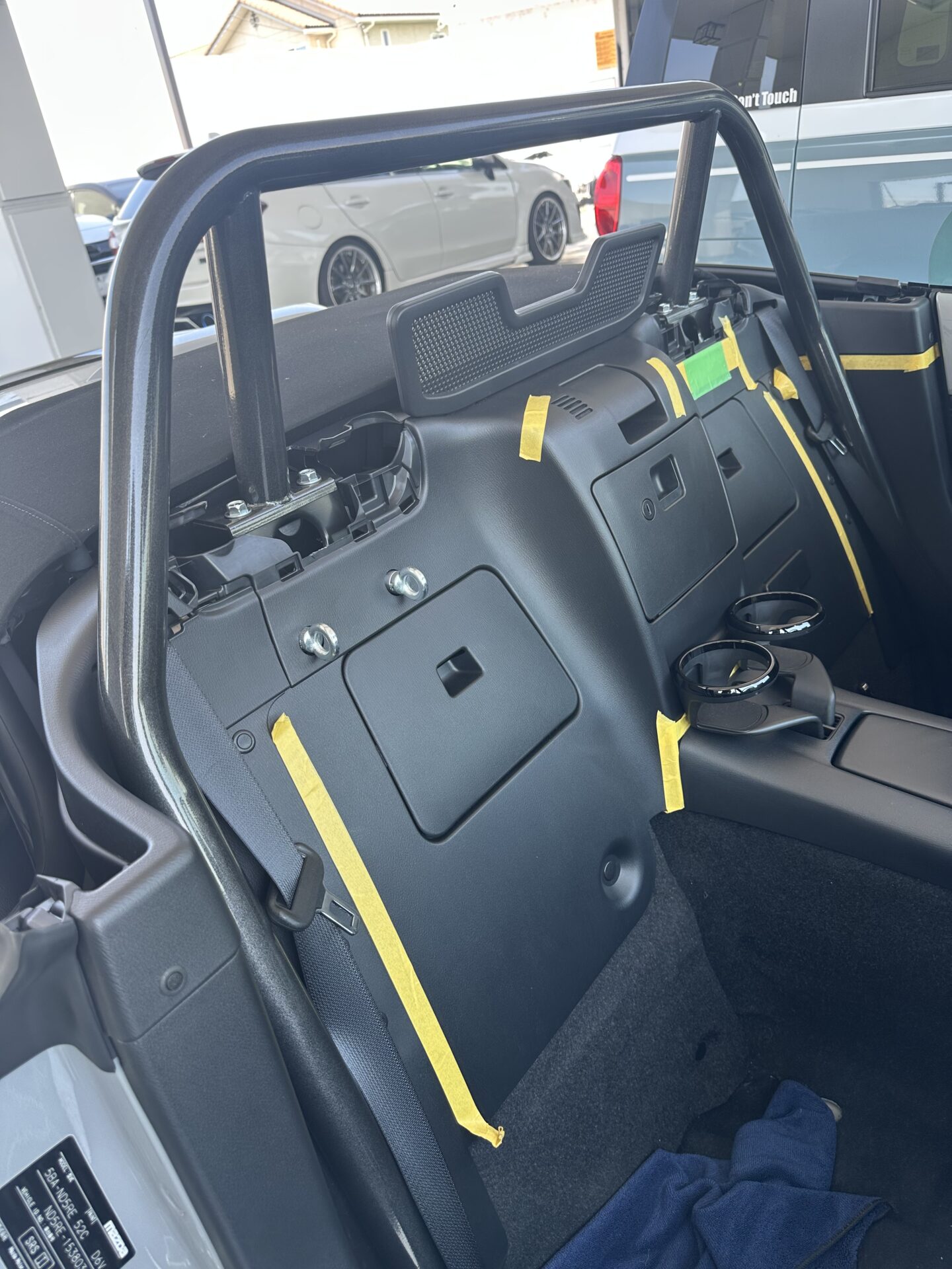 【メカブログ】NDロードスターにロールバー、フルバケ、4点式シートベルトの取り付けを行いました！ ｜ KUHL(クール)