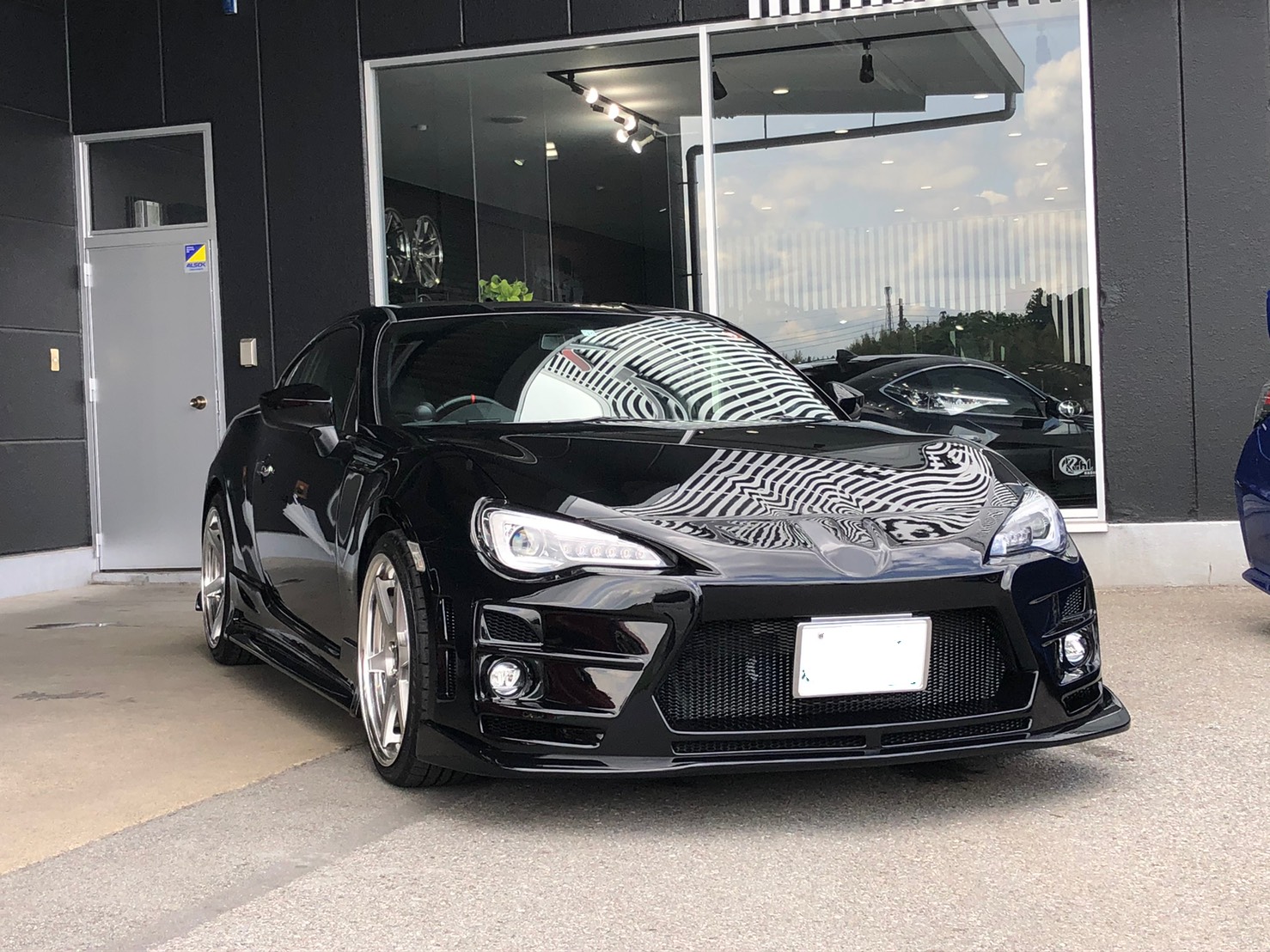 【カスタム☆紹介】KUHL 01R-GT 86vsBRZ あなたならどっち？？ ～ クールレーシング 栃木 TOYOTA 86 SUBARU BRZ ～ | KUHL RACING TOCHIGI